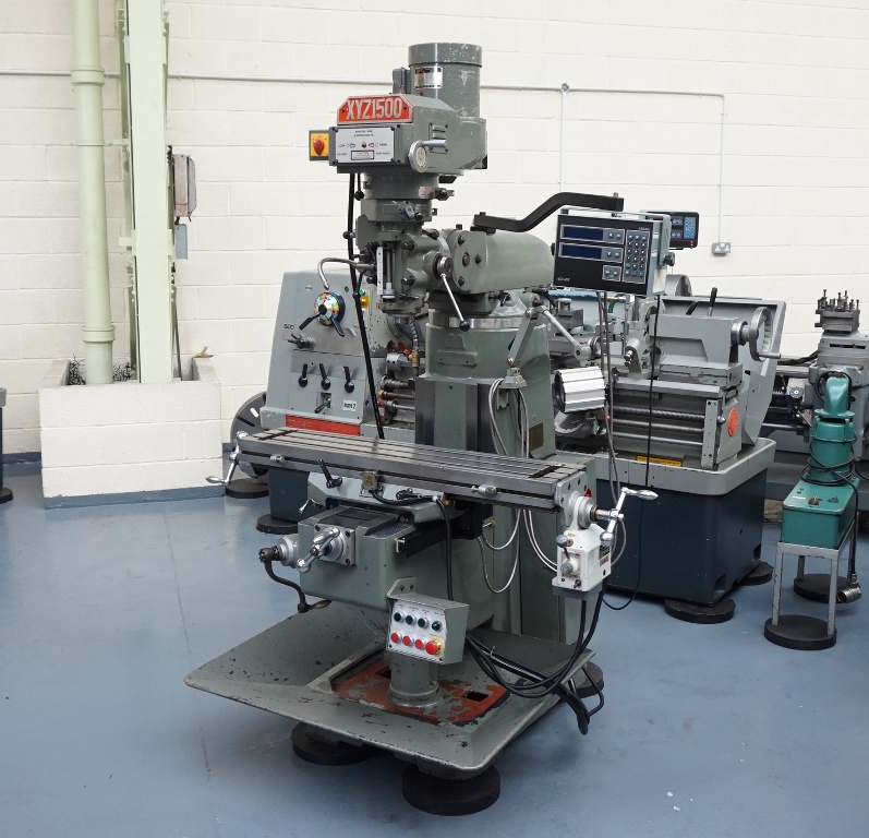 XYZ TYPE 1500 Turret Milling Machine