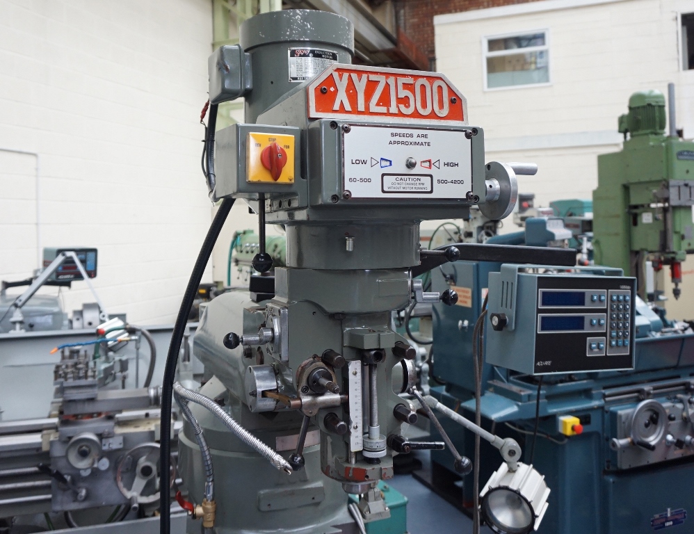 XYZ TYPE 1500 Turret Milling Machine