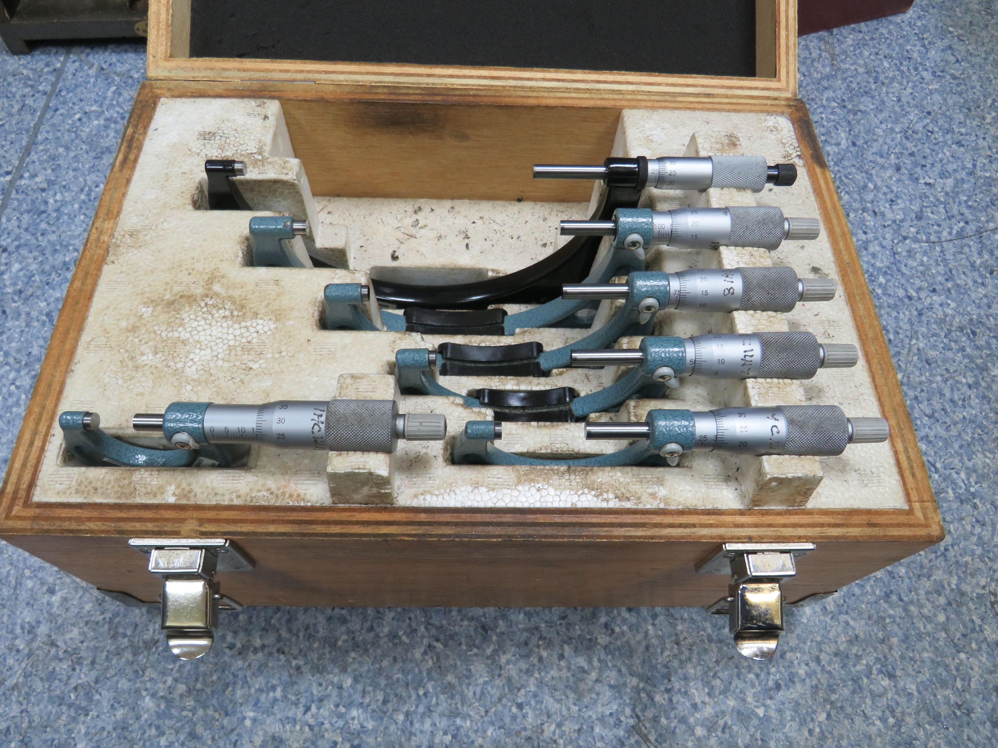 Set of Outside Micrometers 0 - 150mm