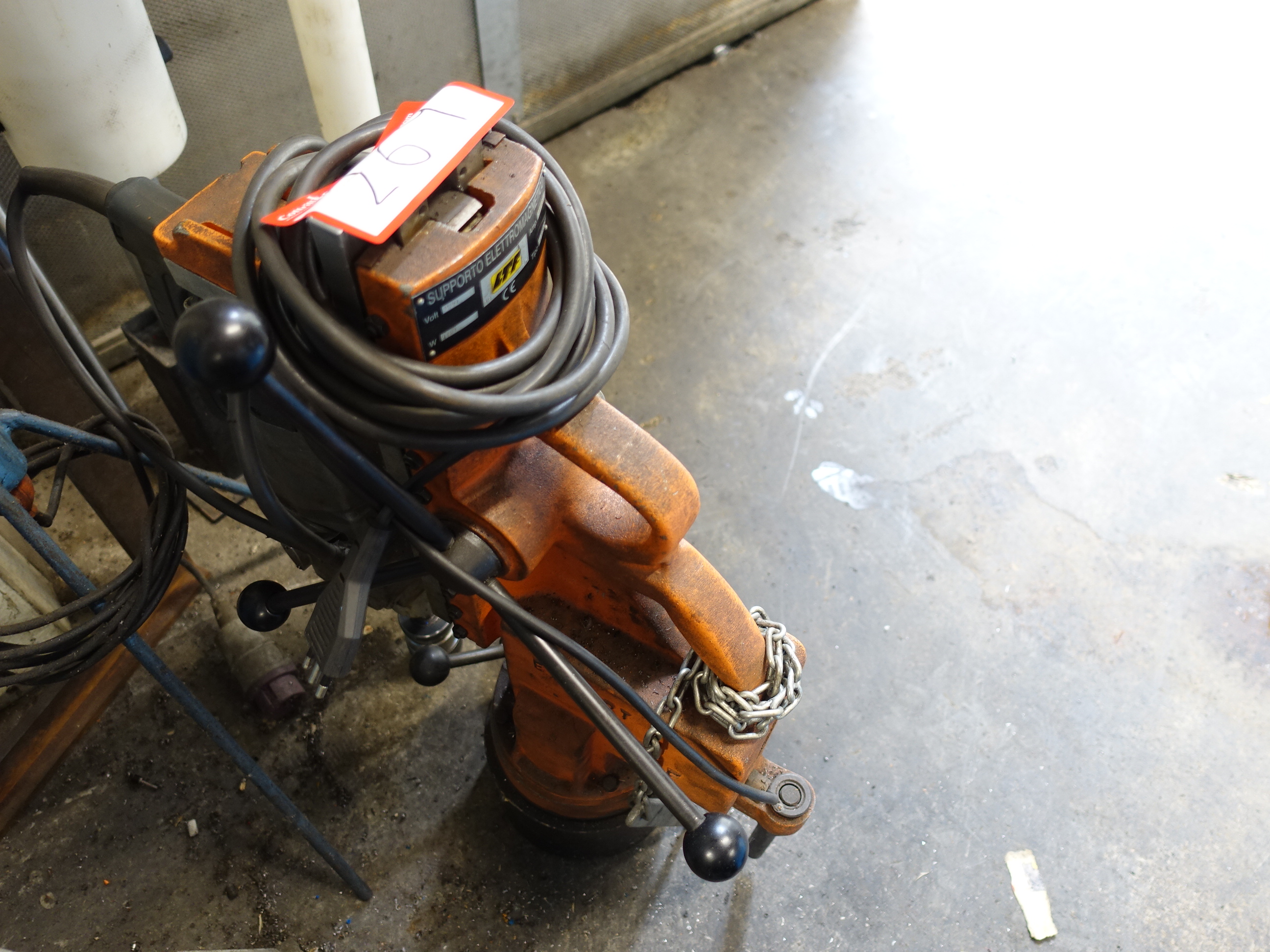 LTF 384 Magnetic drill press with Elu drill
