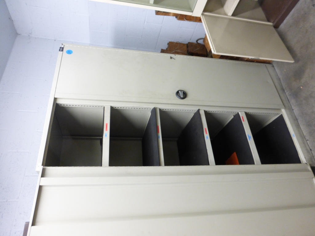 (4) x Stand Up Storage Cabinets