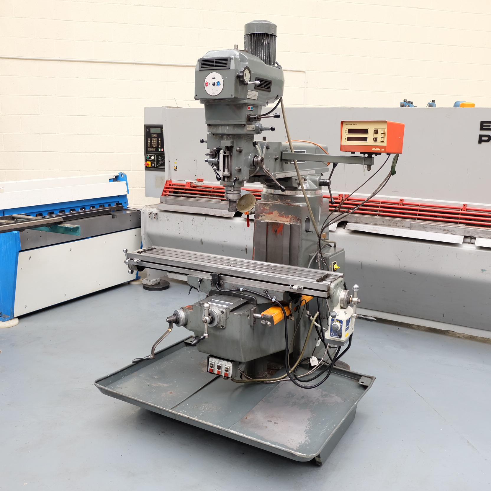 Ajax AJT-3 Turret Milling Machine