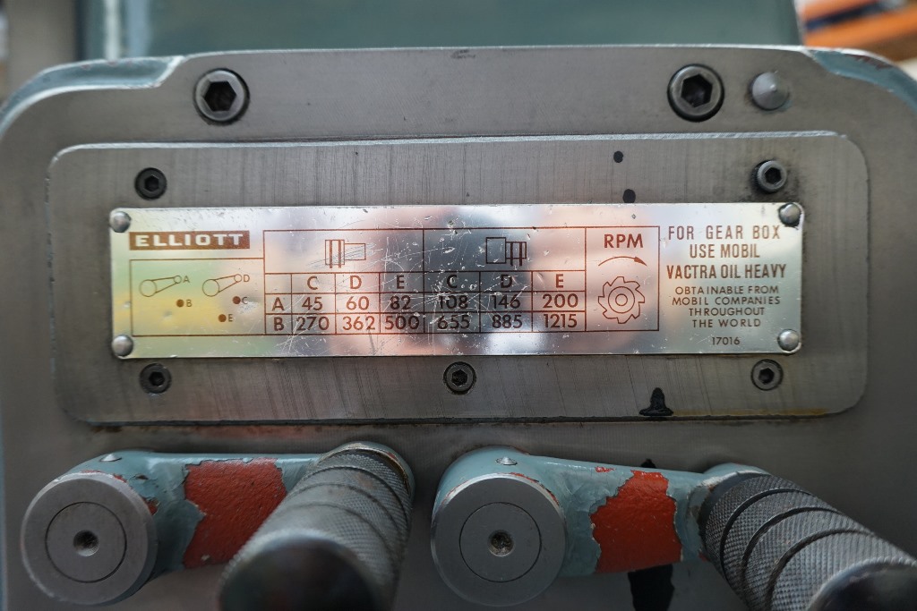 Elliott UI Universal/Horizontal Milling Machine