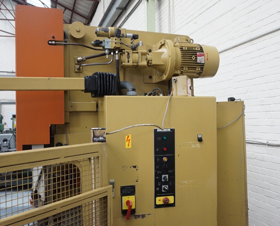 Edwards Pearson Type RT4 150/4100 Hydraulic Press Brake