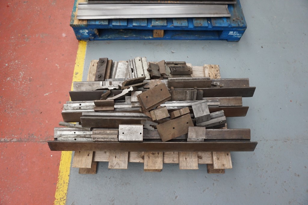 Edwards Pearson Type RT4 150/4100 Hydraulic Press Brake