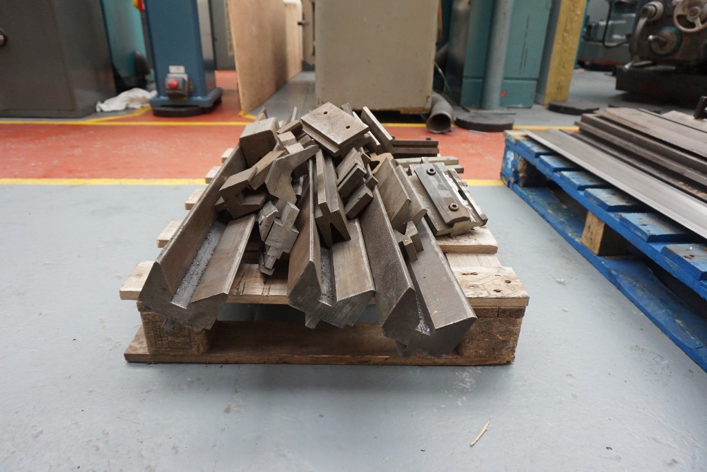 Edwards Pearson Type RT4 150/4100 Hydraulic Press Brake