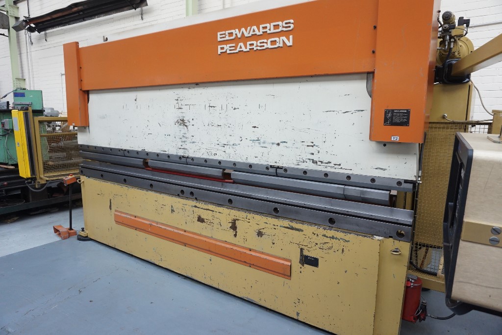 Edwards Pearson Type RT4 150/4100 Hydraulic Press Brake