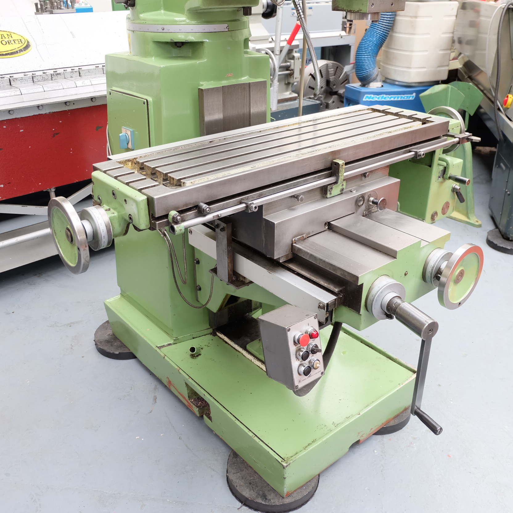 Gate Giewont Turret Milling Machine