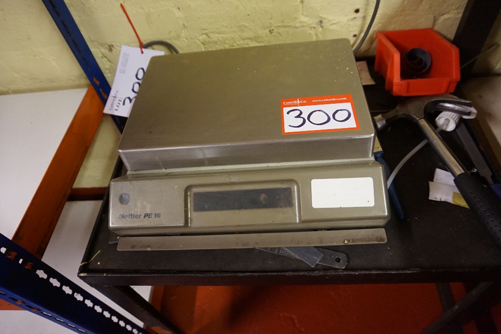 Set of Brecknell Scales