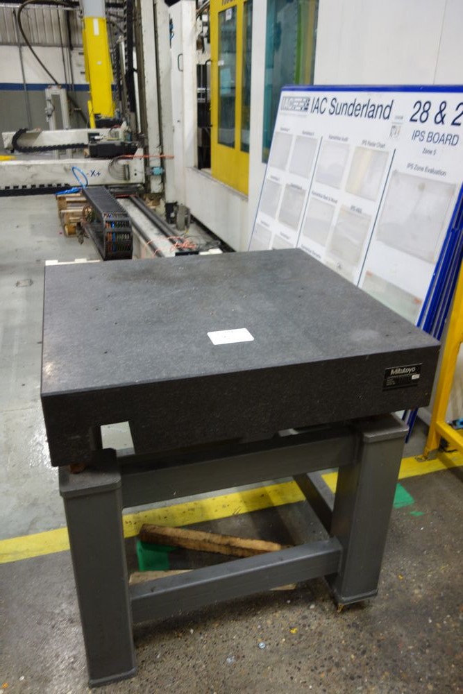 Mitutoyo Model BH504 Granite Surface Table