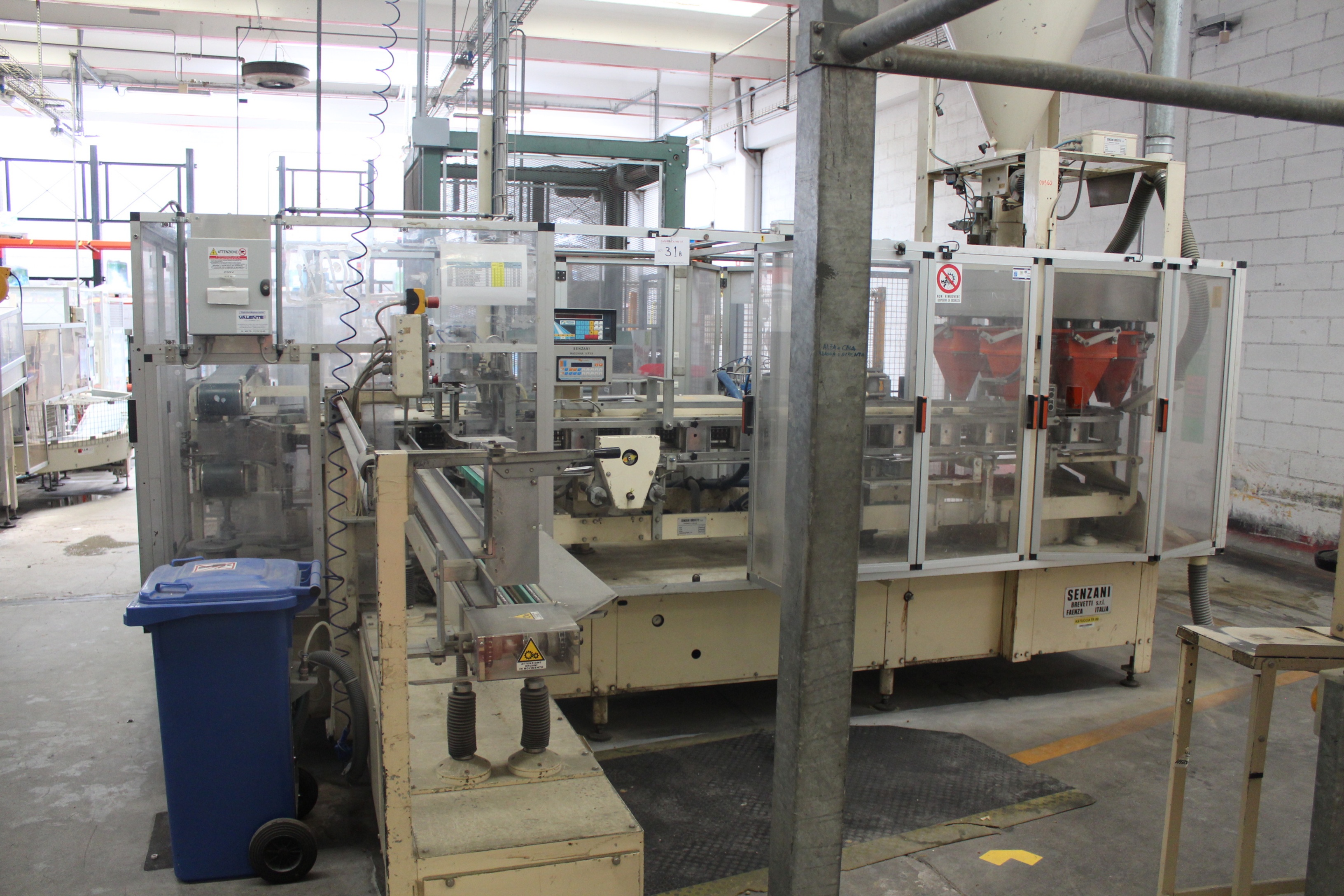 Senzani IVFX8 8 Head Volumetric Carton Filler