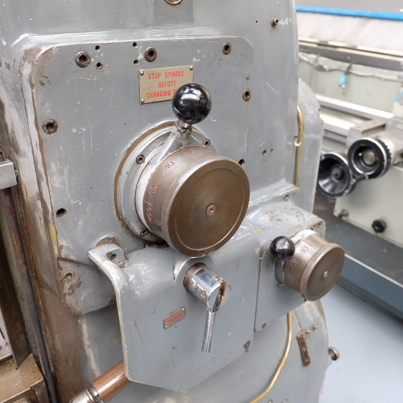 Richmond Swivel Head Vertical Milling Machine