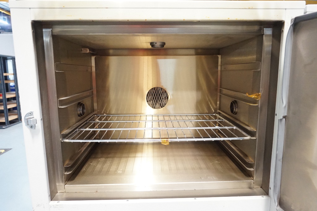 Genlab SPBS130E Bench Top Oven