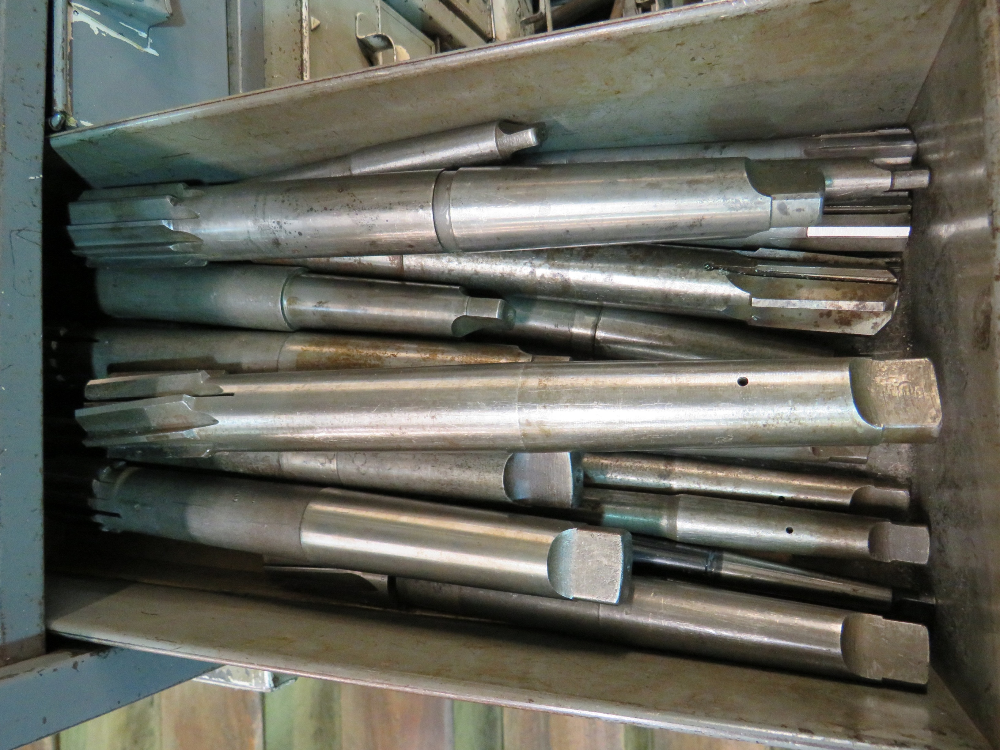 Storage Rack with Thread Gauges