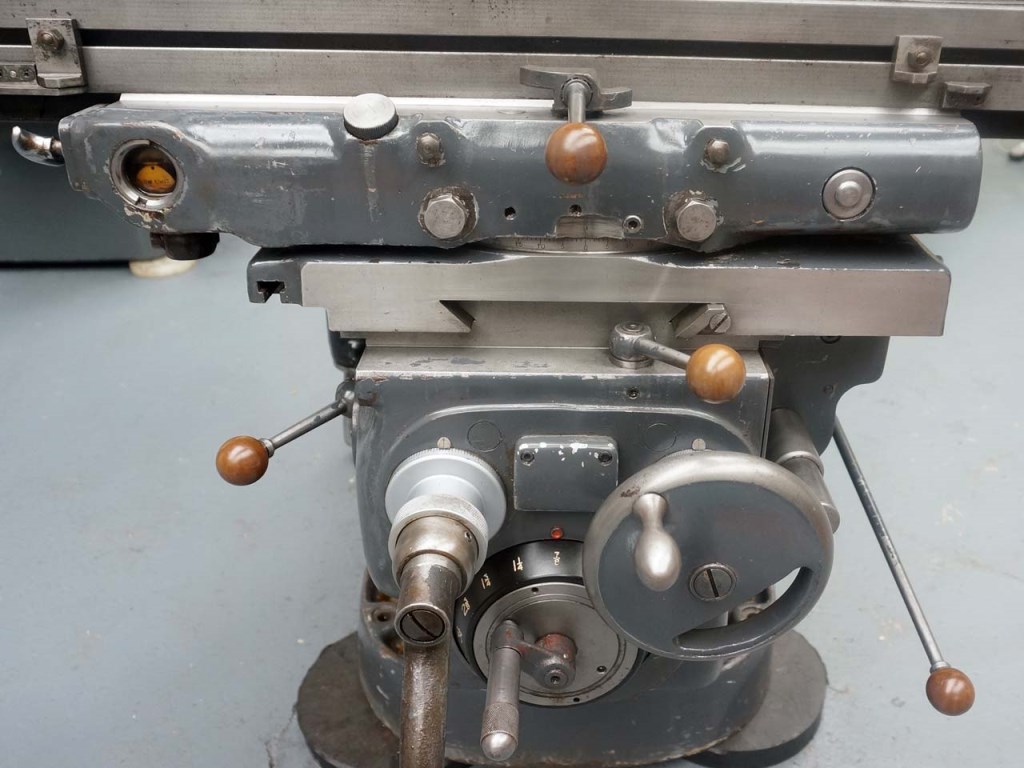 Cincinnati No.2MI Universal Milling Machine