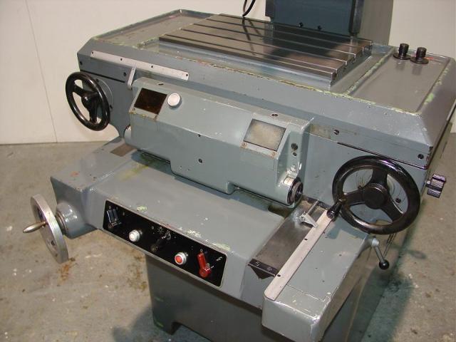 SIP Model MP-1H: Vertical Jig Boring and Milling Machine