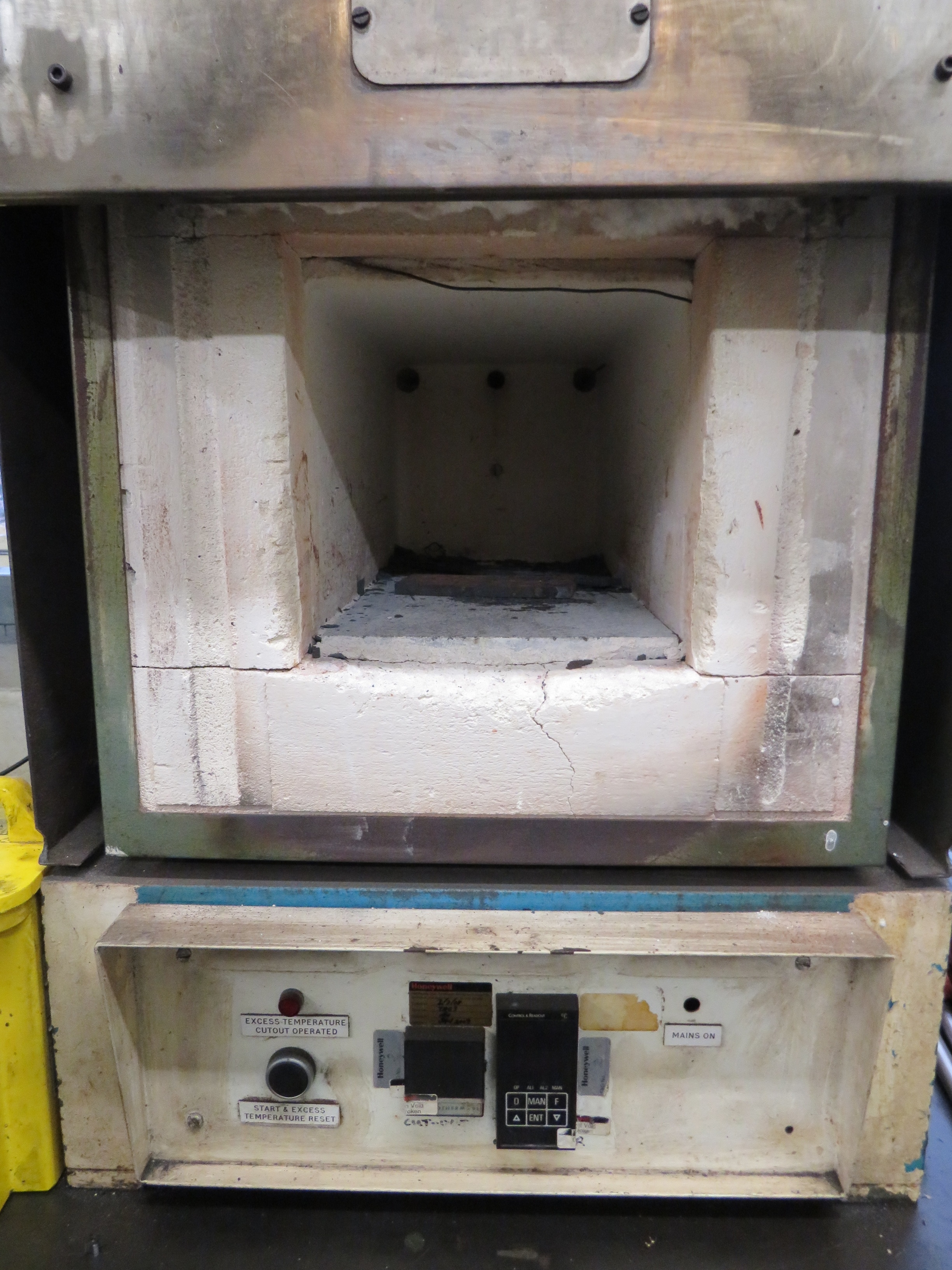 Oven