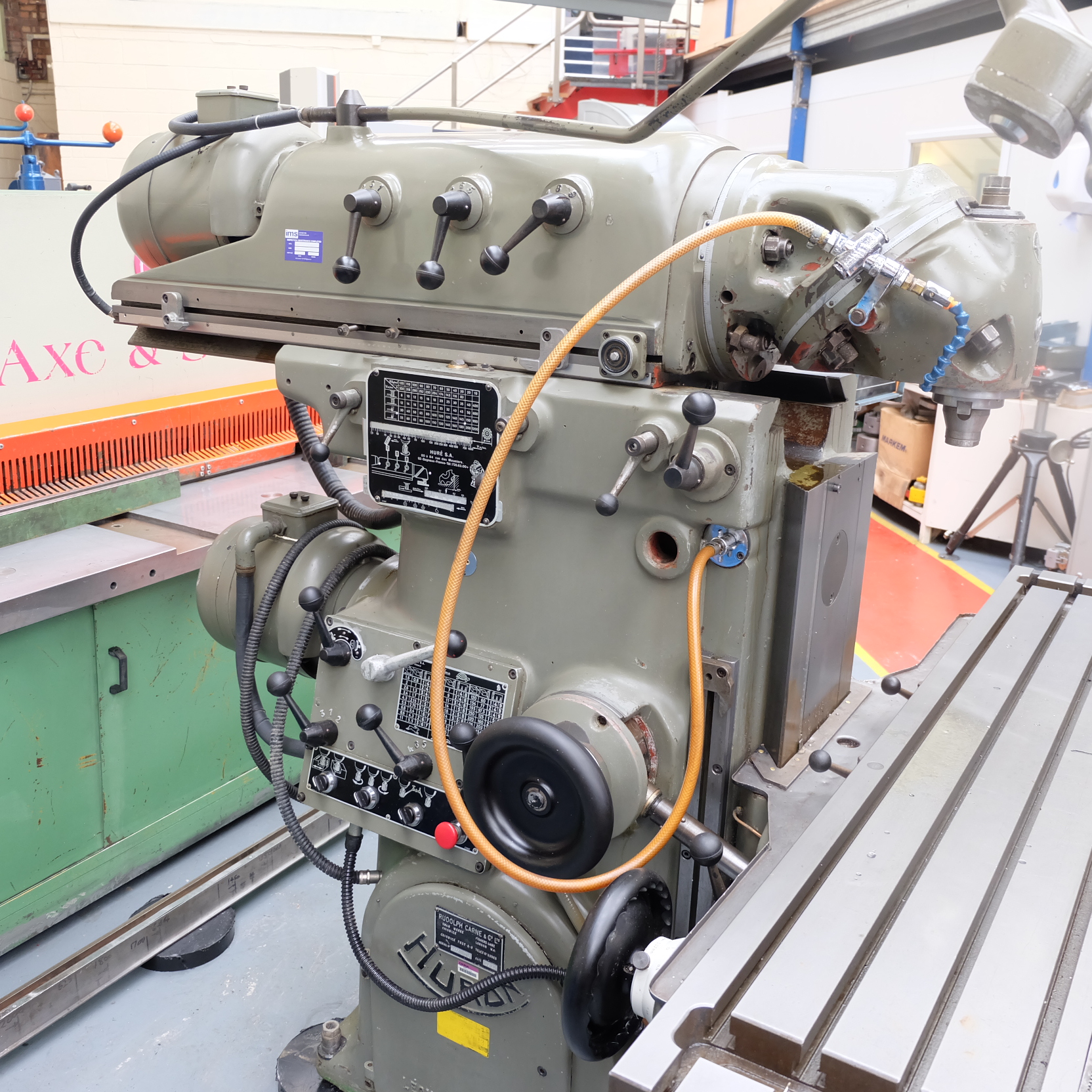 Huron Type KU5 Universal Milling Machine