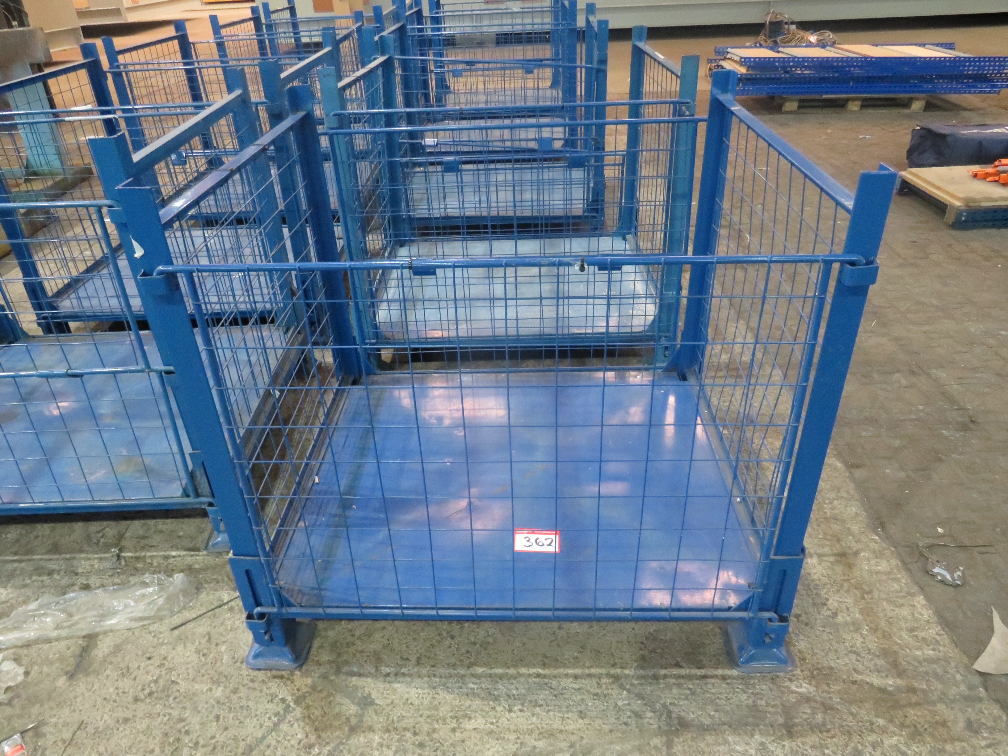 (2) x Cages on Wheels, (8) x Pallet Cages