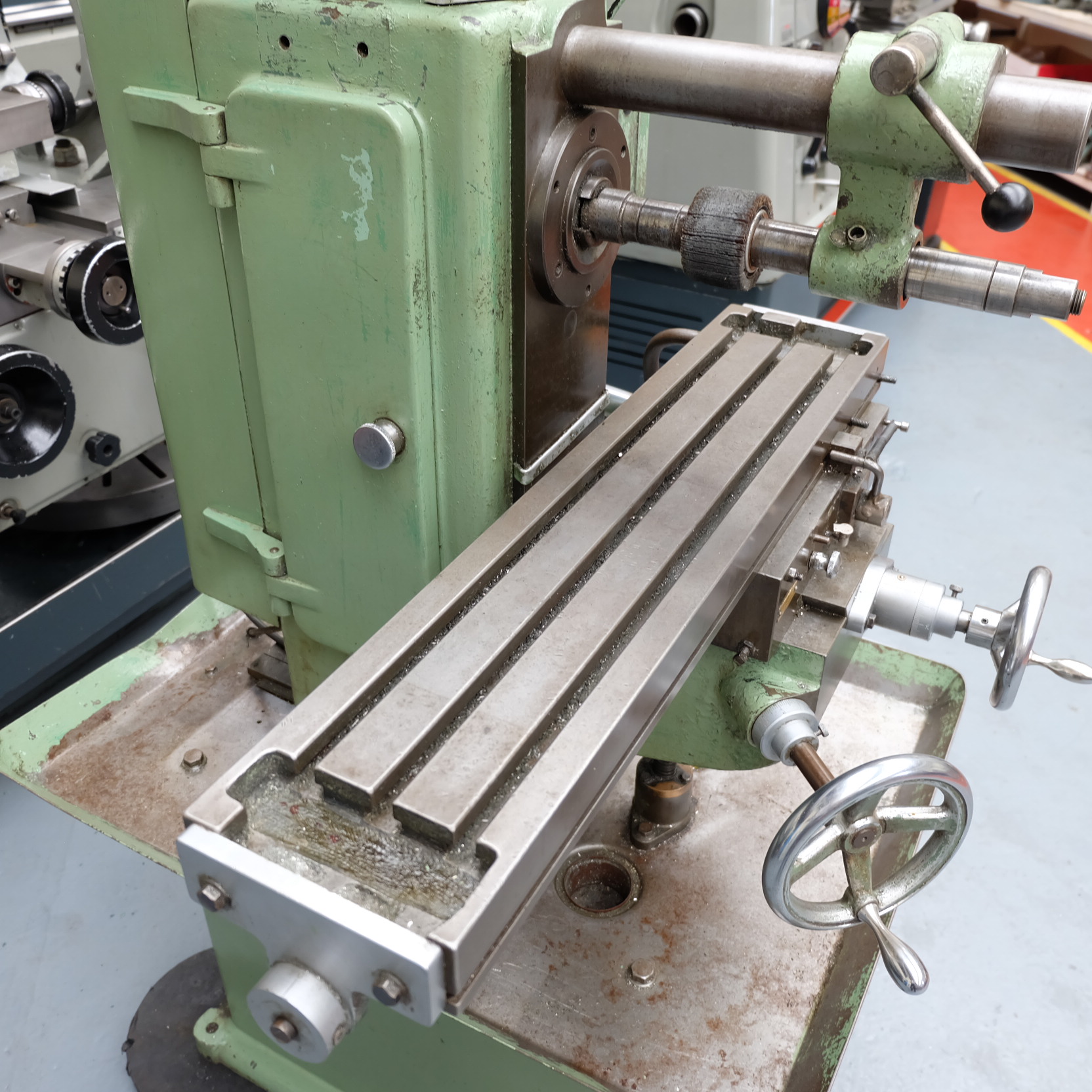 Tom Senior Major Horizontal Milling Machine