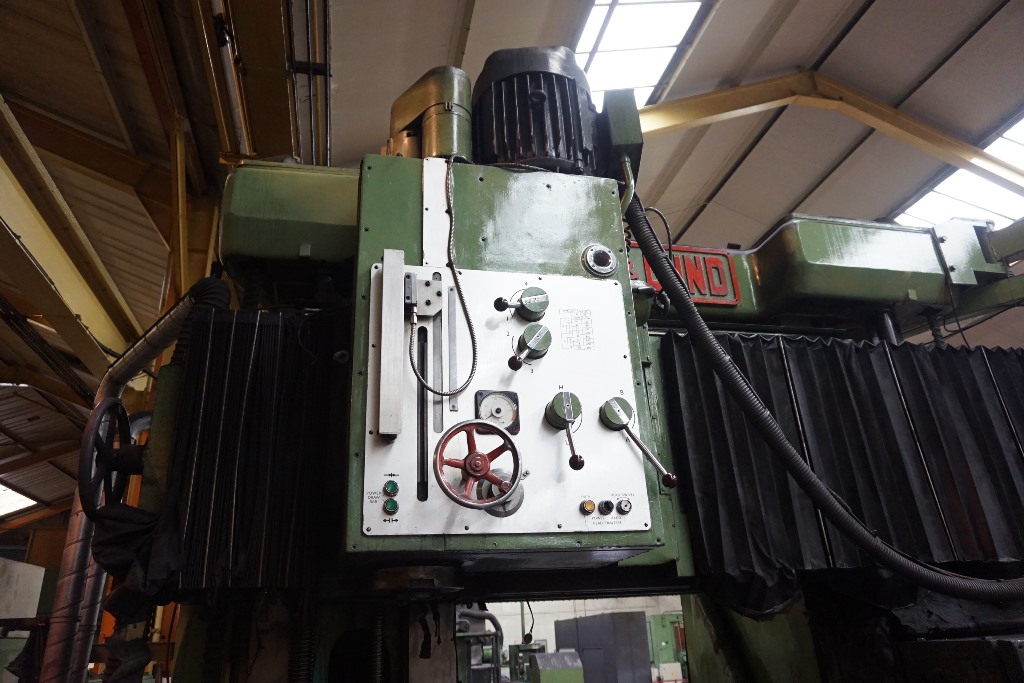 Noble & Lund Type LMA Plano Milling Machine