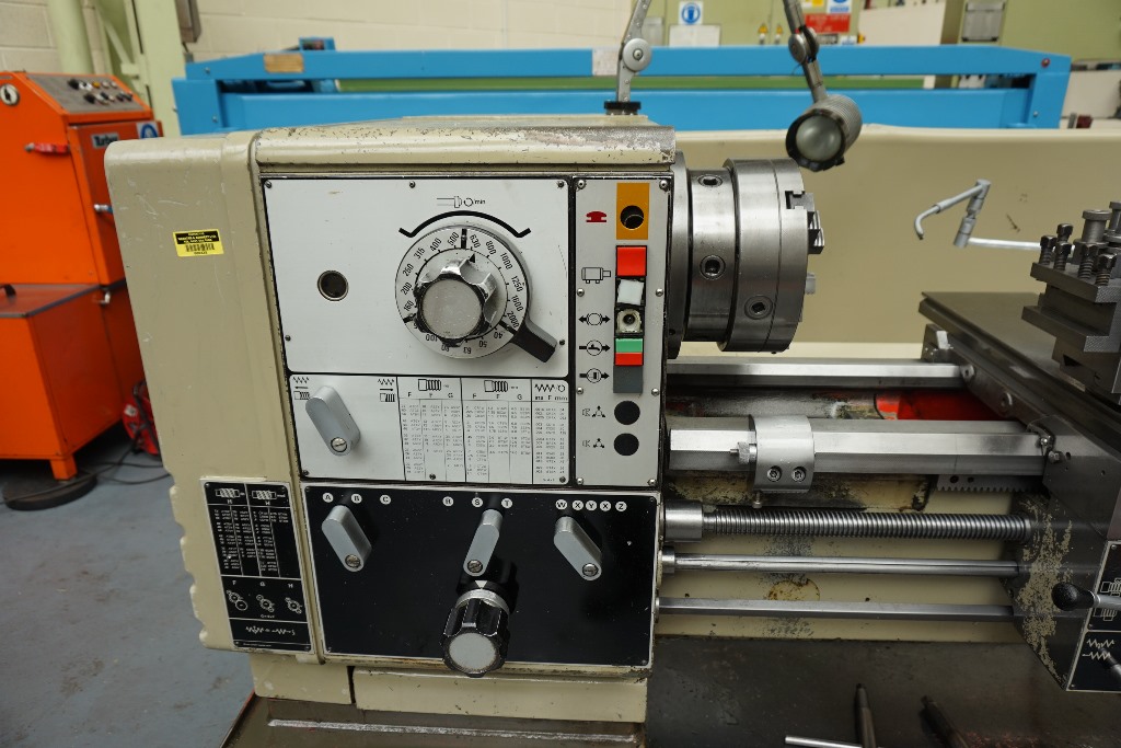Harrison M400 Gap Bed Centre Lathe