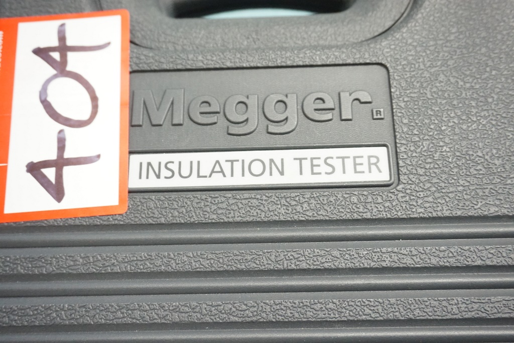 Megger BM80 Multi Voltage Analogue/Digital Insulation and Continuity Tester