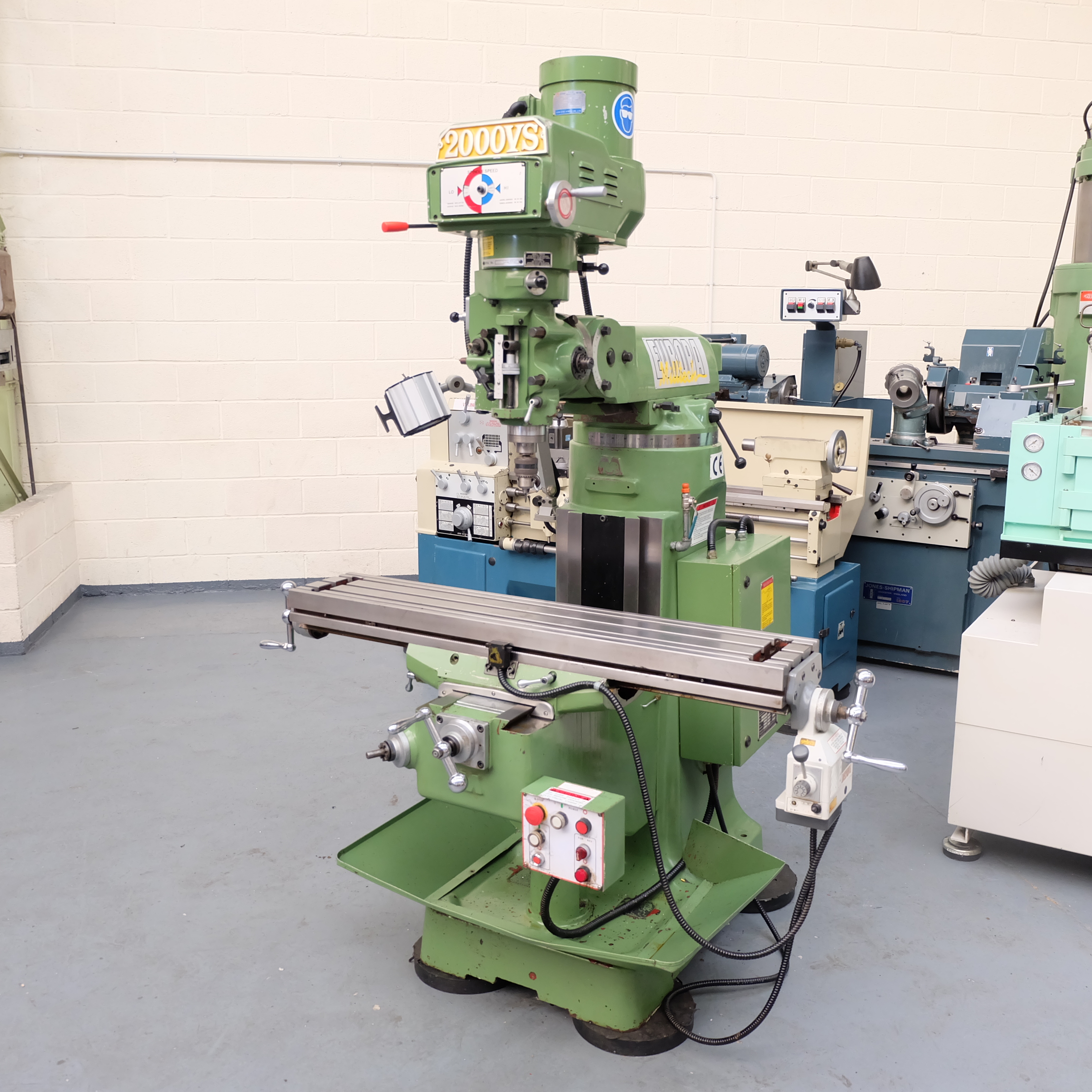 Europa Milltech 2000VS Turret Mill