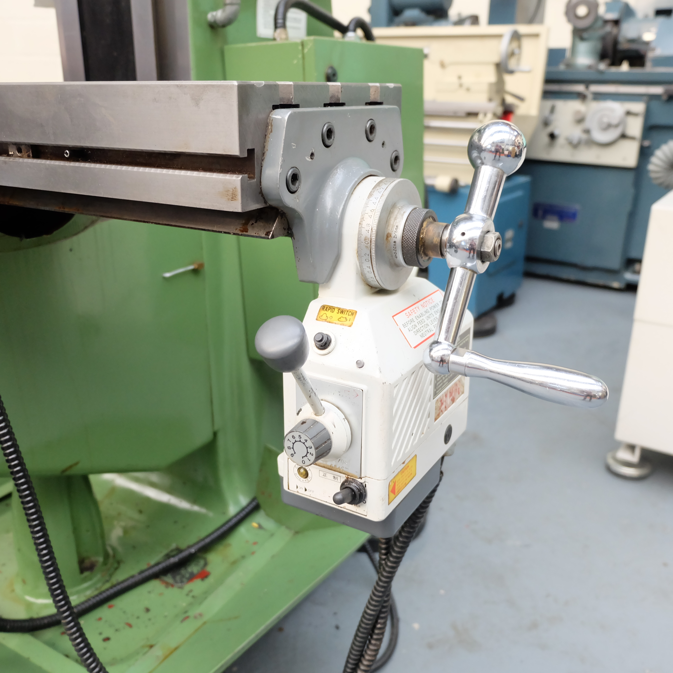 Europa Milltech 2000VS Turret Mill