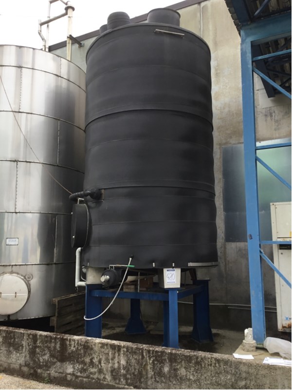 Insulated ss tank