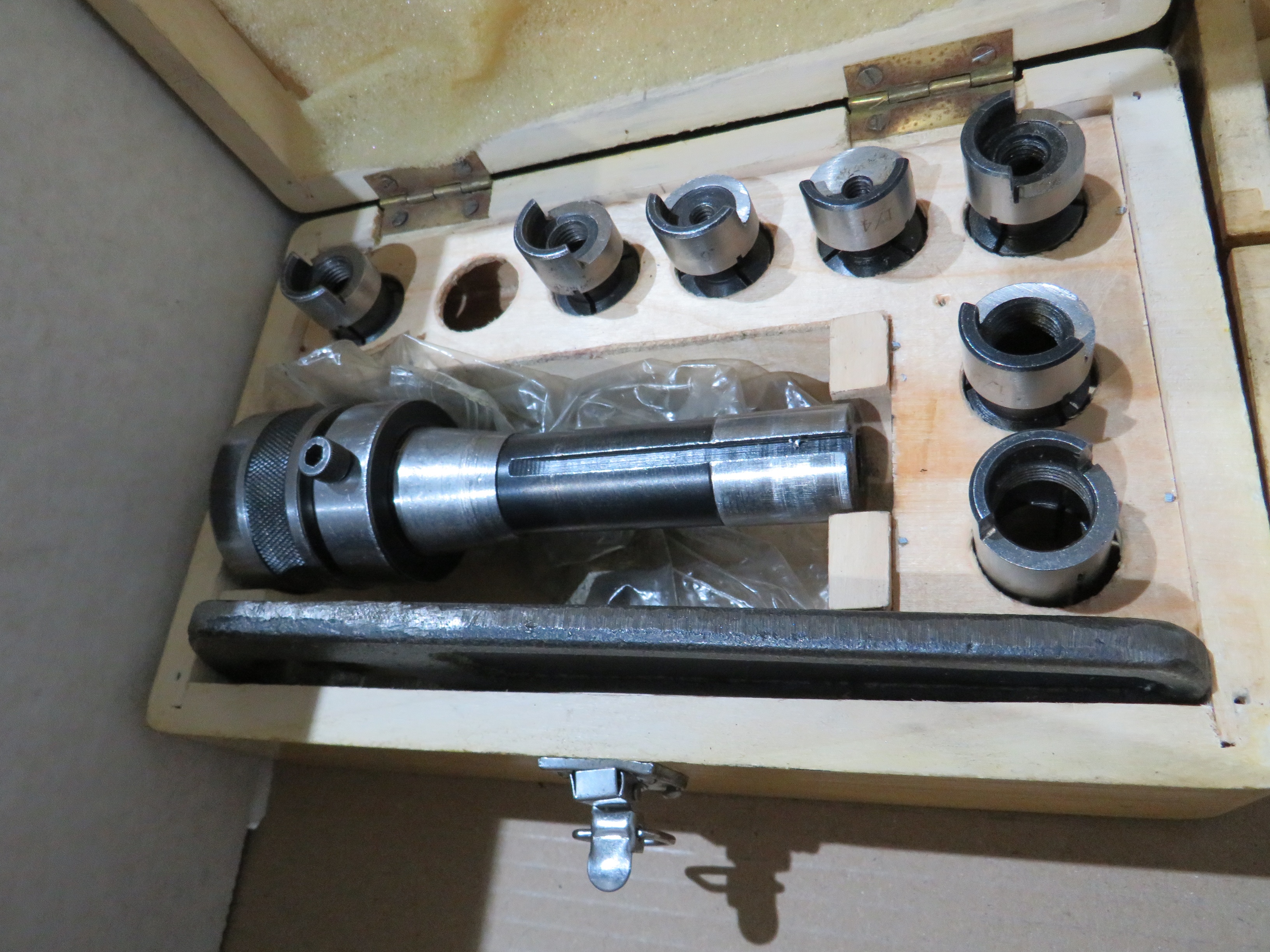 Mill Chuck with Countersunk Tooling