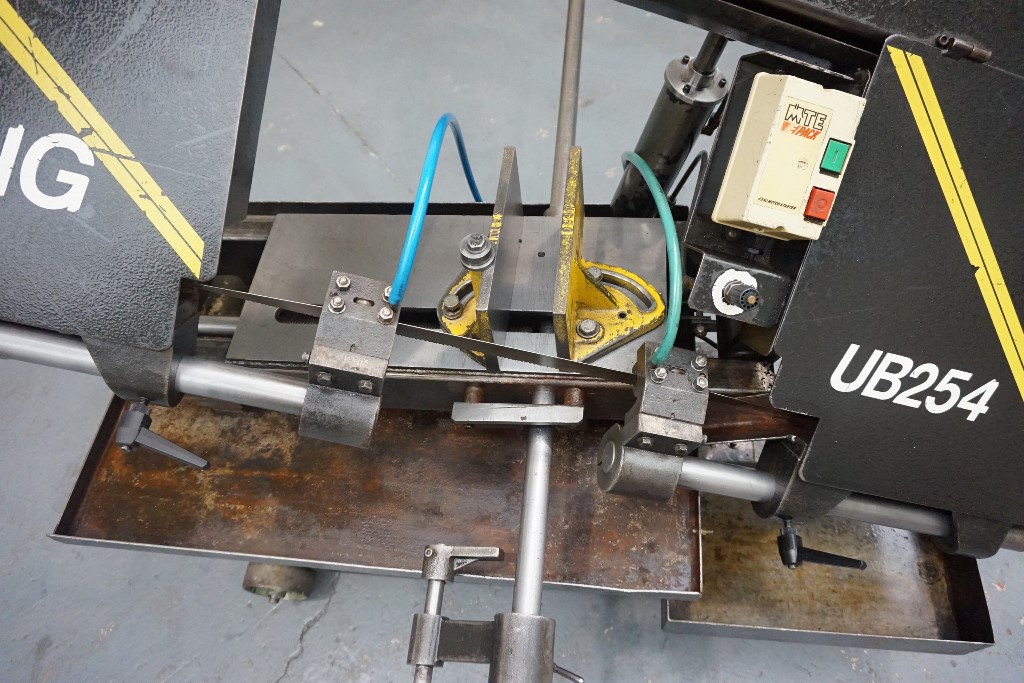 Utting Type UB254 Horizontal Bandsaw