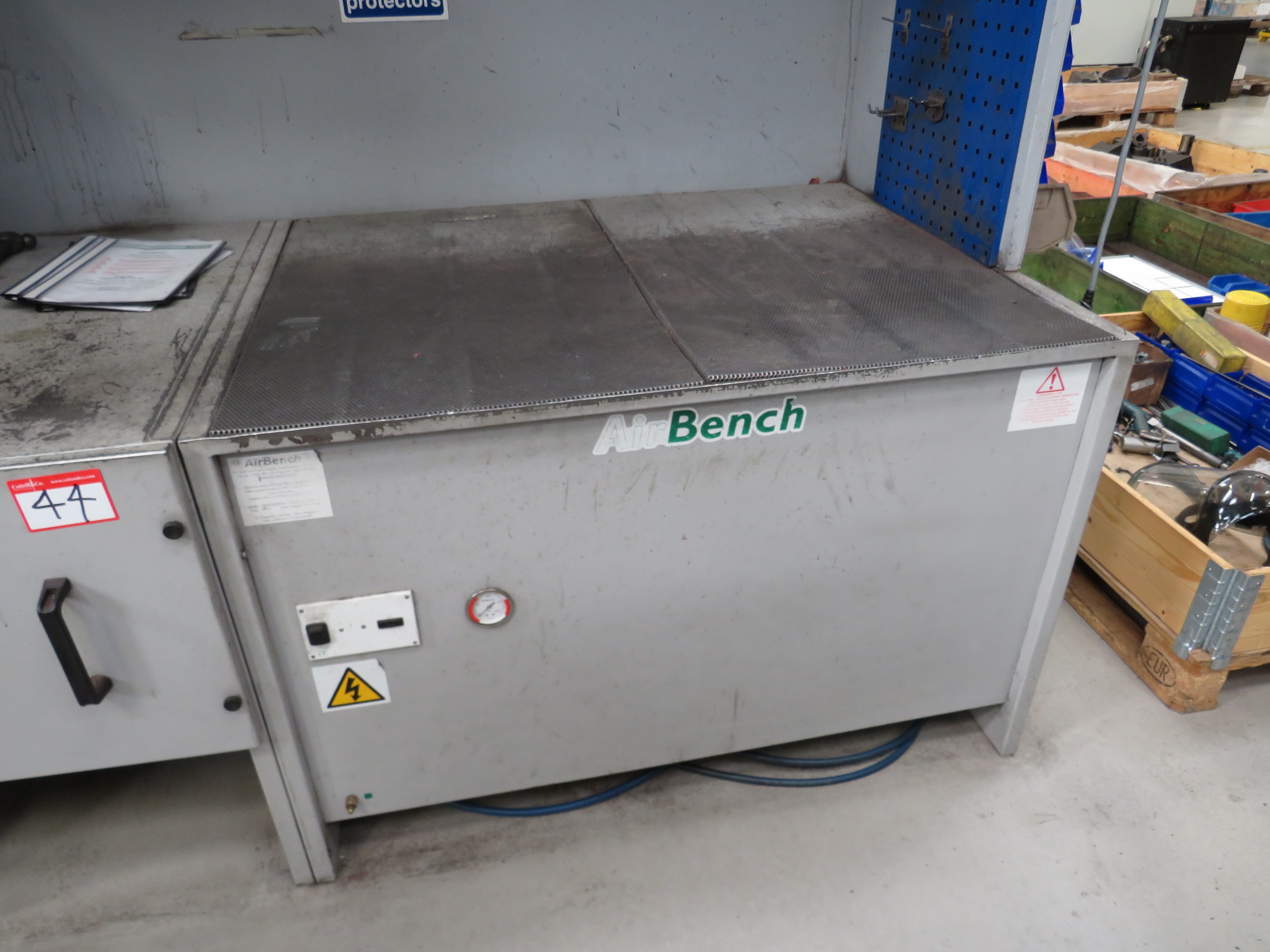 Air Bench Down Draught Fettling Bench
