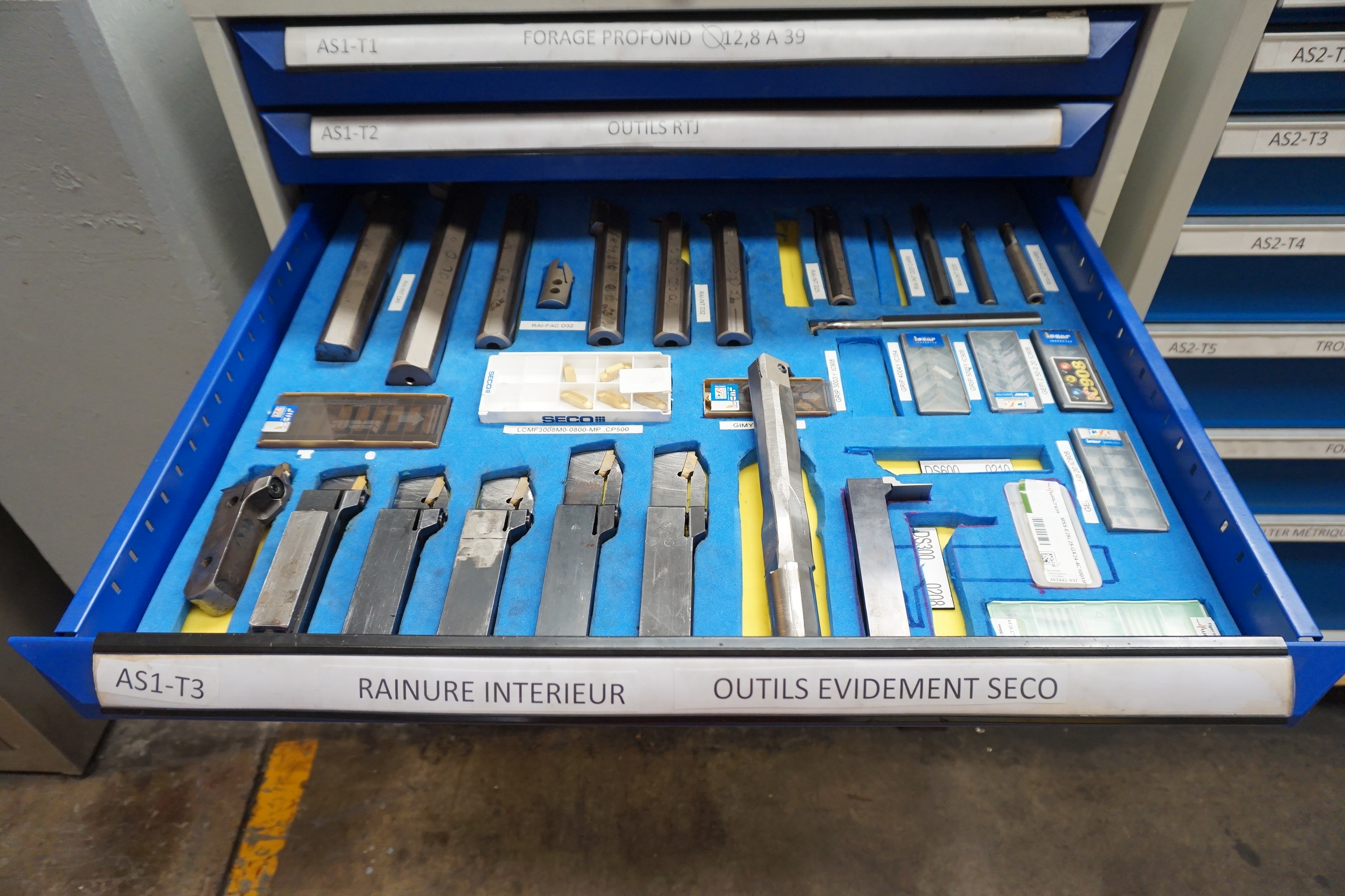 7 Drawer Garant Tooling Cabinet