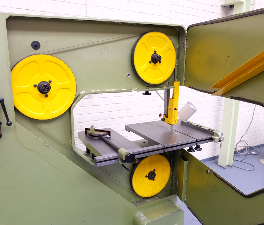 Startrite 30RWF Toolroom Vertical Bandsaw