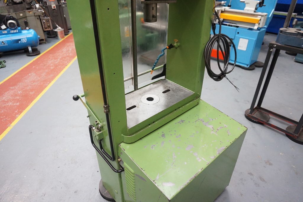 Marlco Hydraulic Vertical Broach Press