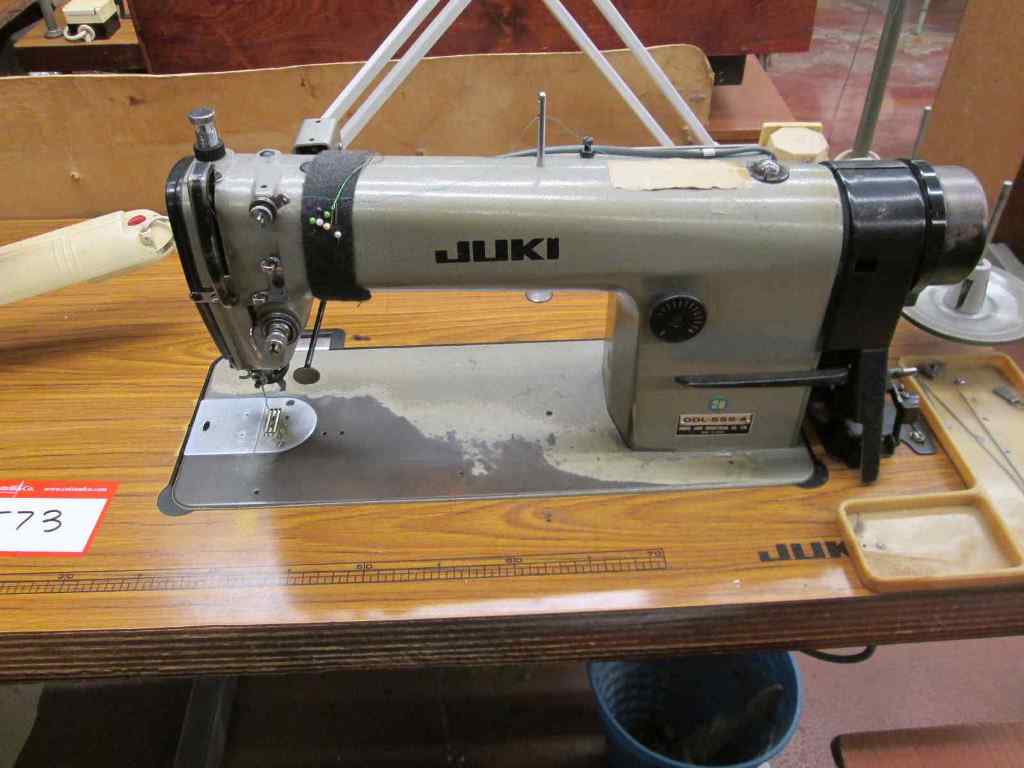 Juki 'DDL-555-4' Single Needle Lockstitch