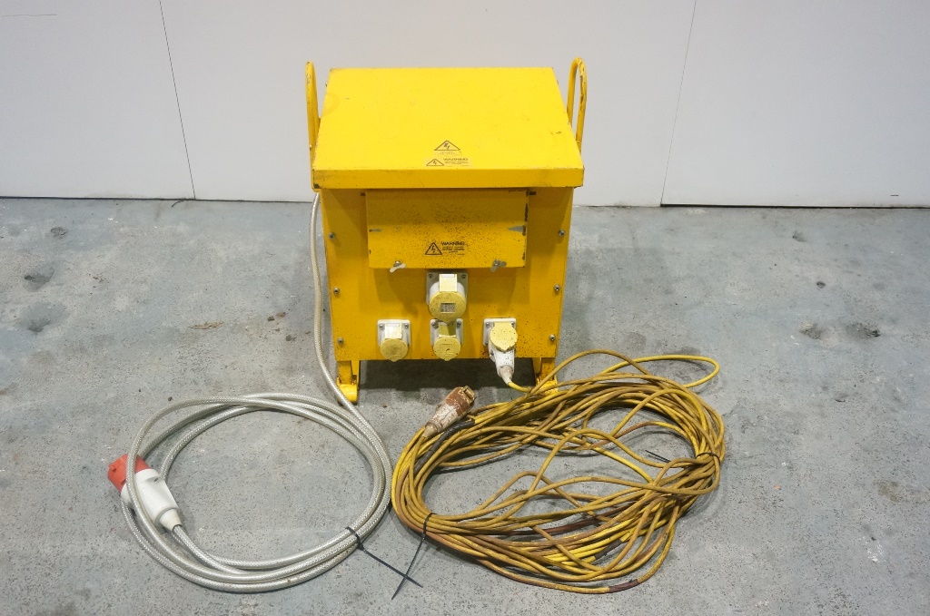 Multi Socket Site Transformer wi+B2:B24th Isolator Breakers