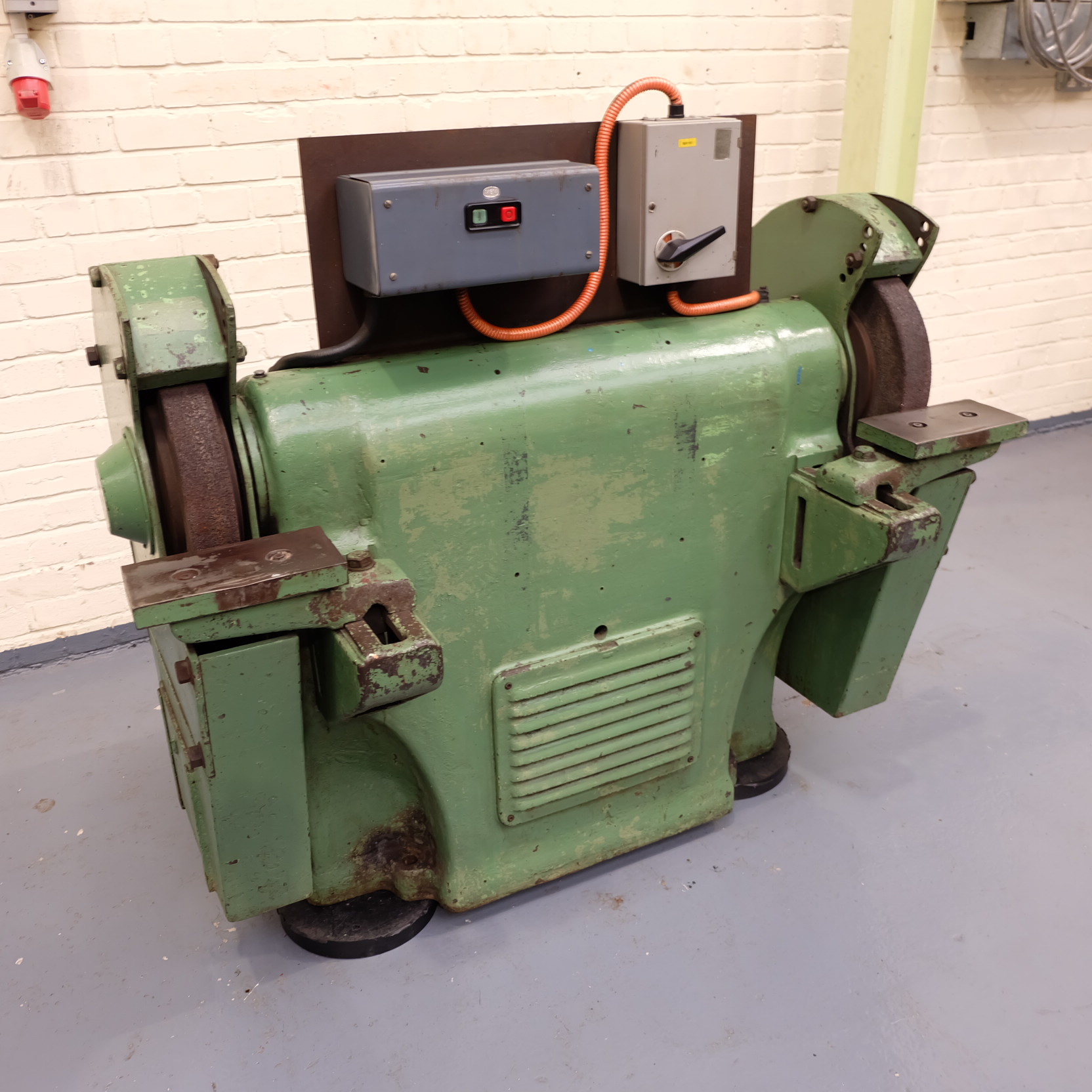 Heavy Duty Double Ended Fettling Grinder