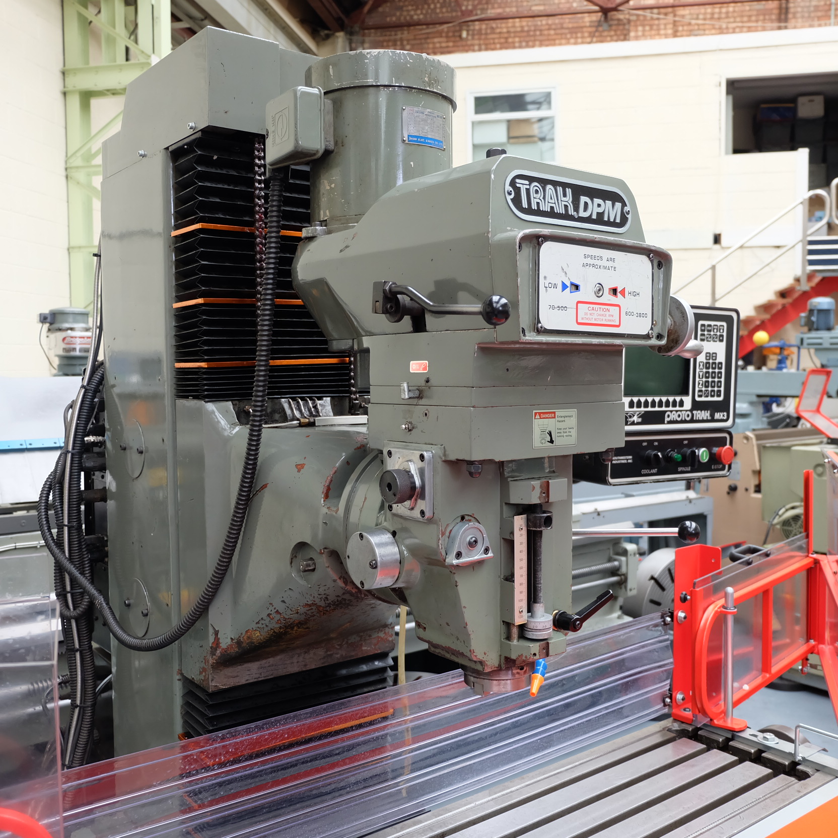 XYZ DPM Bed Type 3 Axis CNC Milling Machine