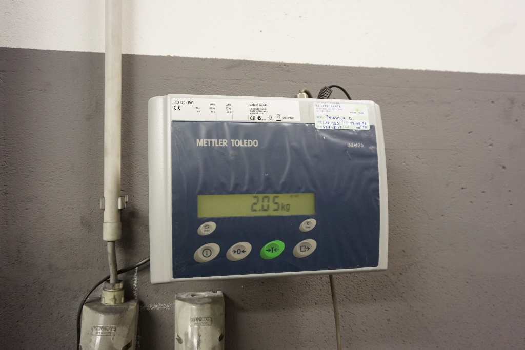 Mettler Toledo IND425 Digital Scales