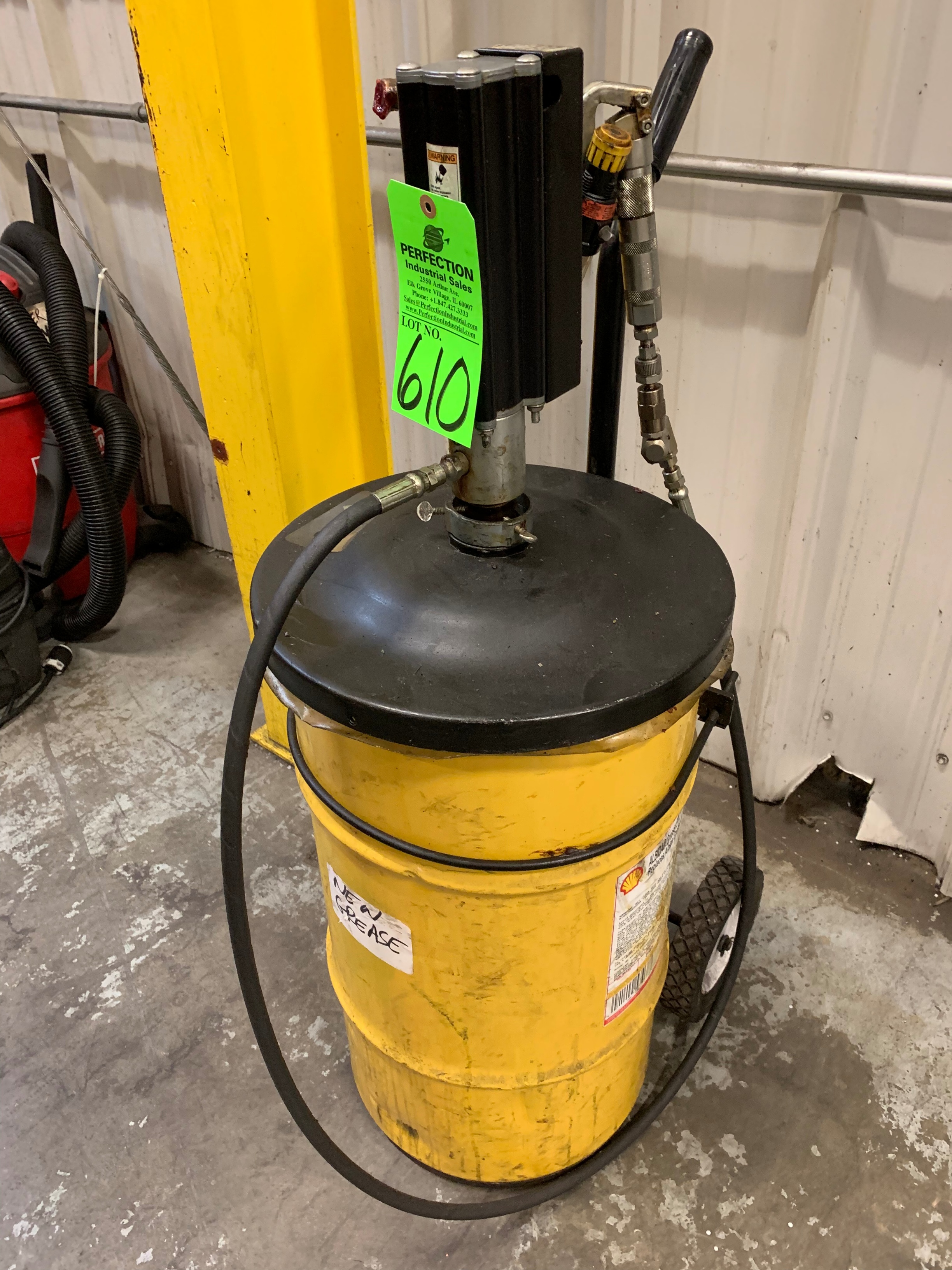 ARO LM2250E-31-B Grease Pump, s/n 0019101