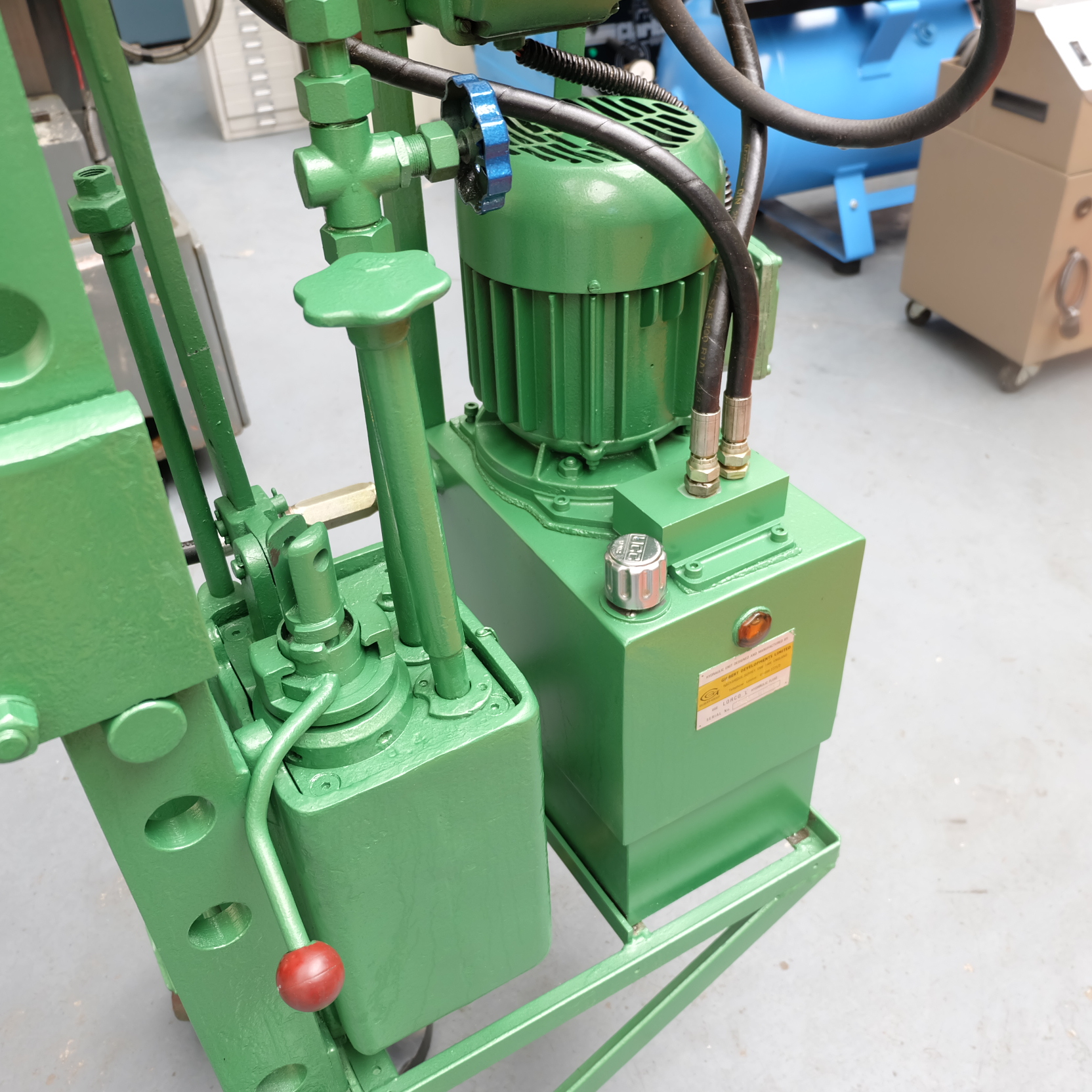 Churchill 37 UB Powered Hydraulic Garage Press