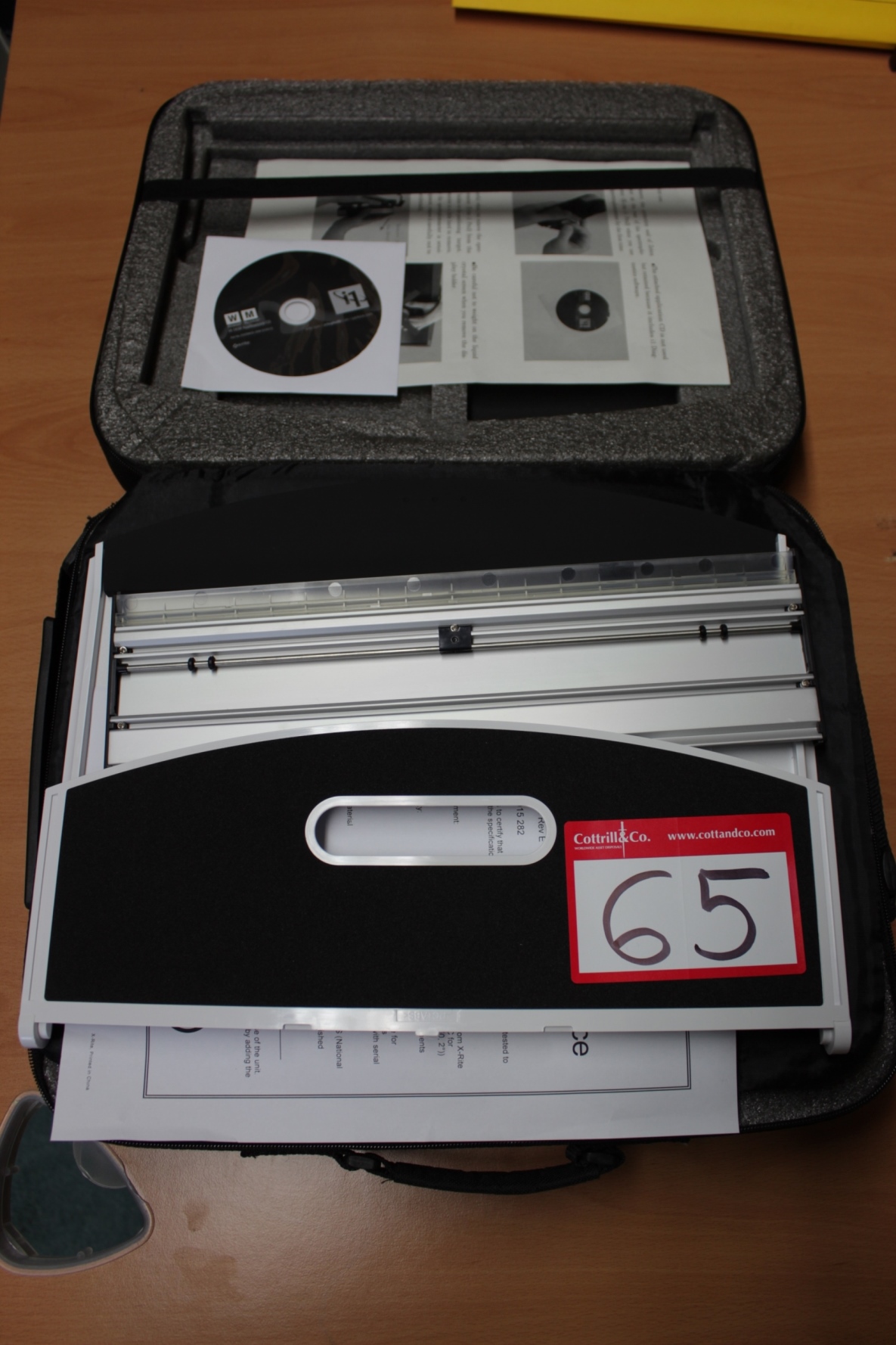Spectrophotometer Model X-rite i1PRO