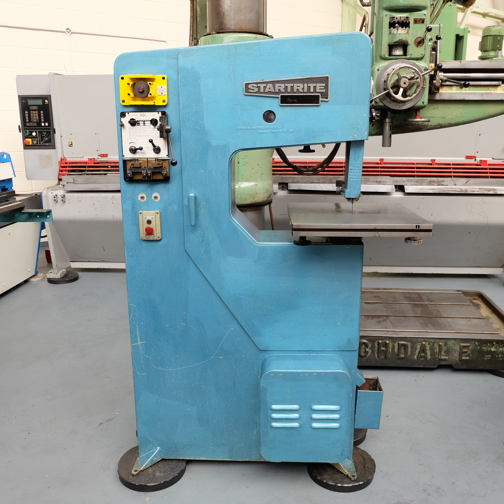 Startrite 18-V-10 Vertical Bandsaw
