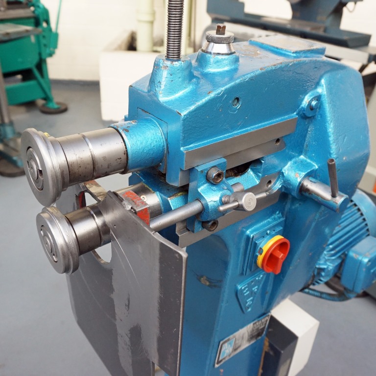 CMZ Type 7R Powered Swaging Machine
