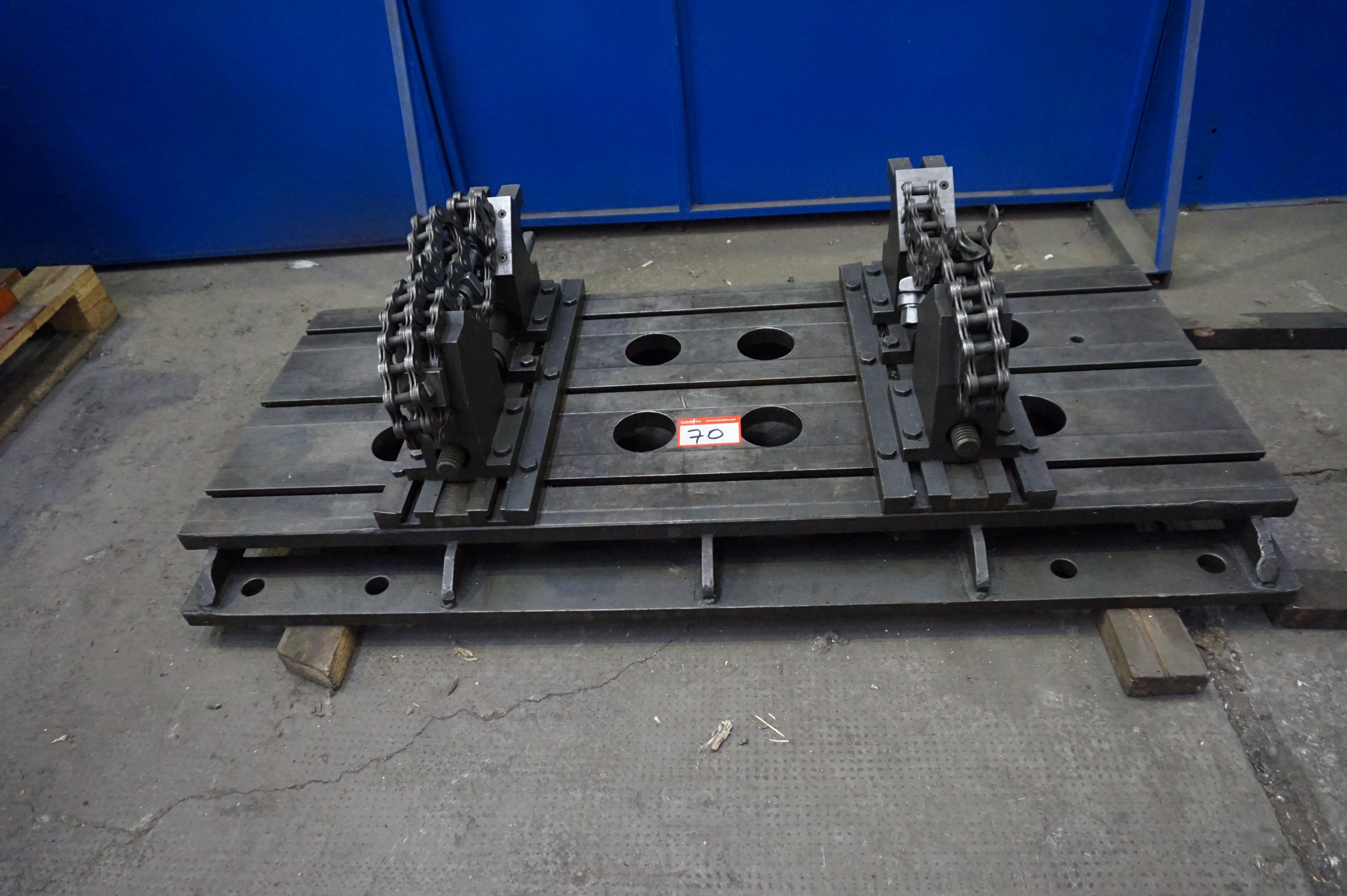 Table with Set of Adjustable V Blocks with Chain Lock 1.6m x 600m