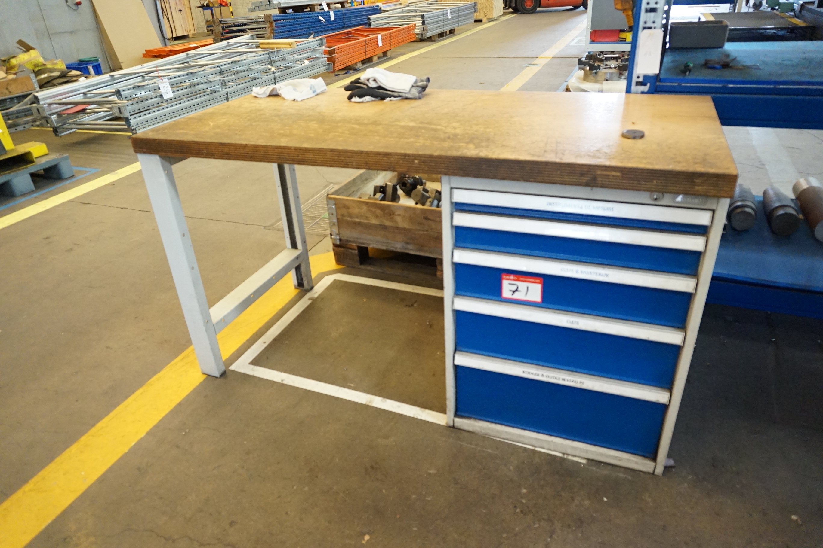 Garant Bench with 5 Drawer Cabinet