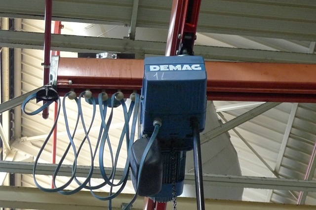 Demag Chain hoists with KBK monorail system
