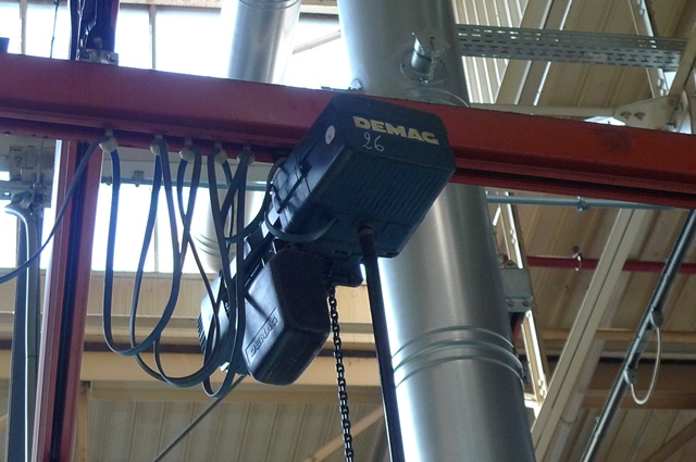 Demag Chain hoists with KBK monorail systems